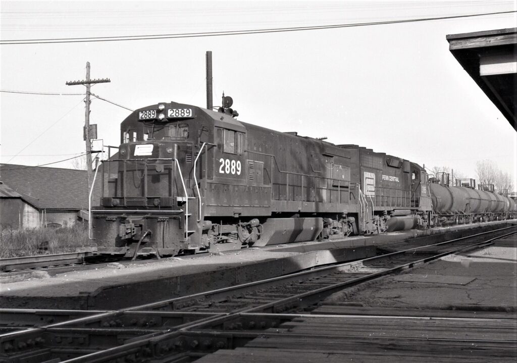 NRHS Penn Central Marion Ohio U30B 2889 ex NYC 1970 Elmer Kremkow ...