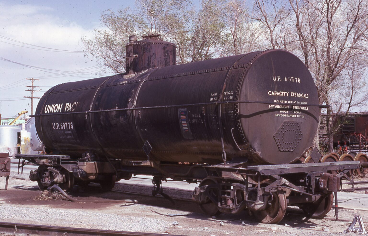 a new NRHS Union Pacific Las Vegas Ne Tank car 69778 March 27 1975 ...