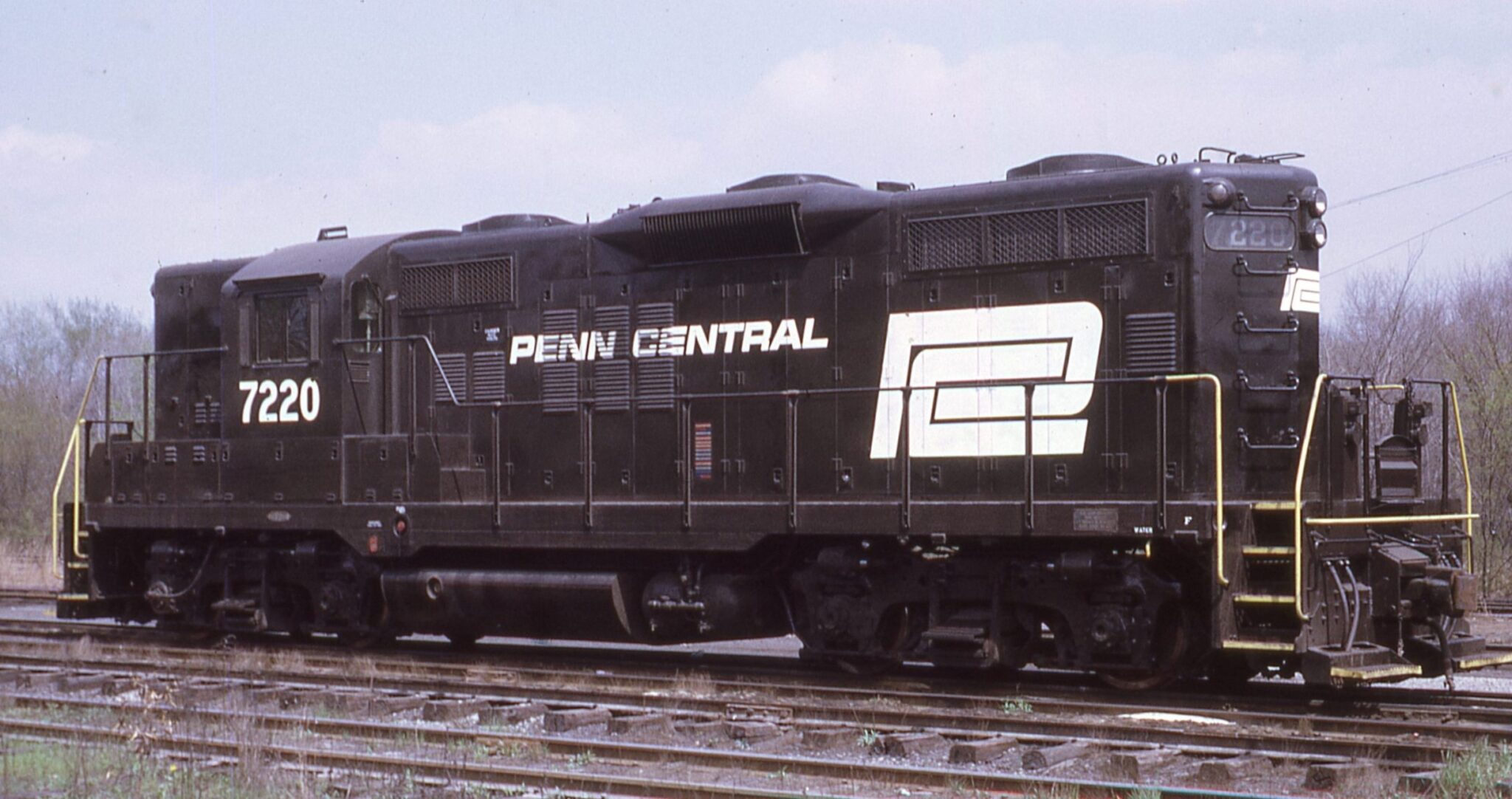 NRHS Penn Central Younbgwood Pa GP9 7220 April 22 1968 Dick Flock ...